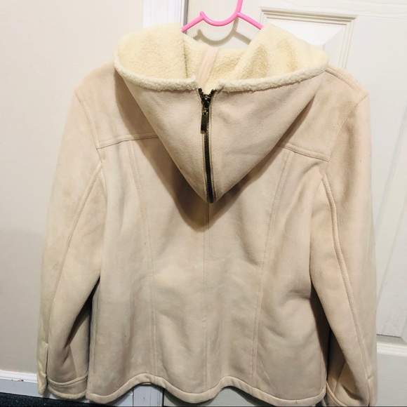 giacca | Jackets & Coats | Beige Womens Zip Up Jacket Like New | Poshmark